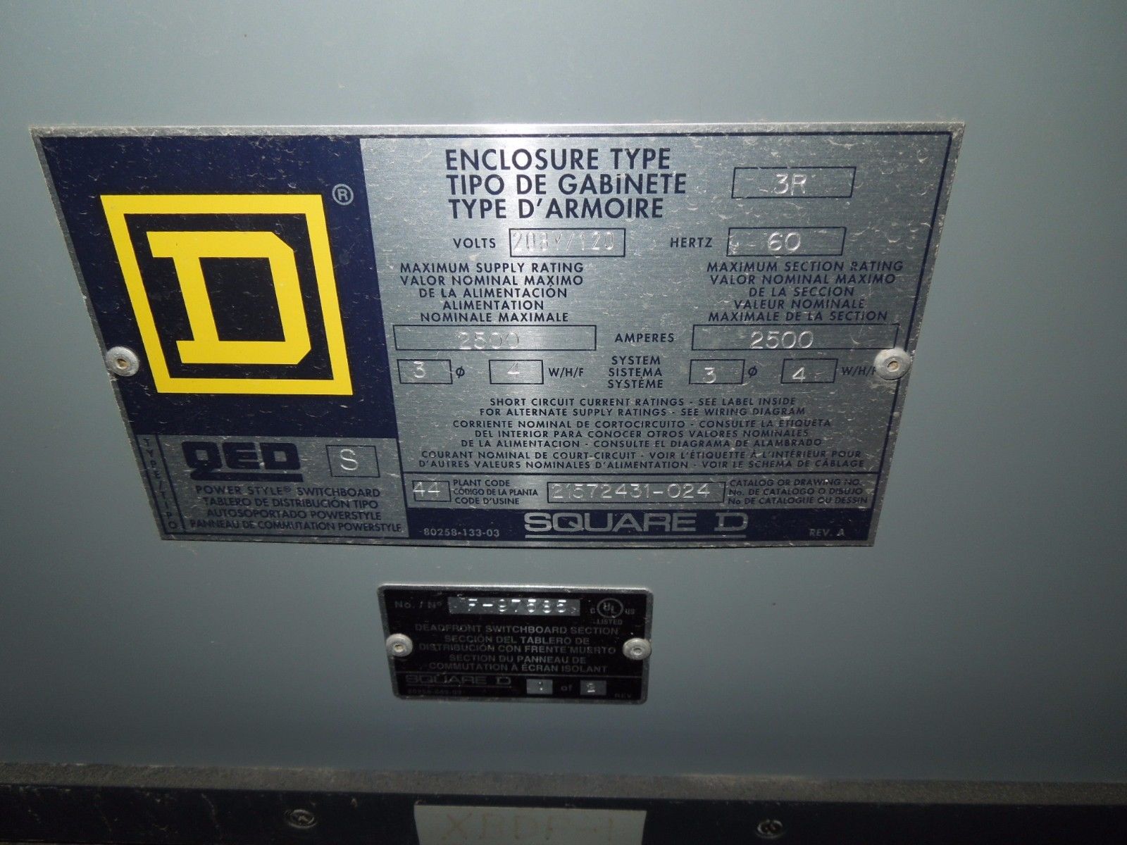 Square-D-QED-Power-Style-I-line-Switchboard-2500A-208Y-120V-Main ...